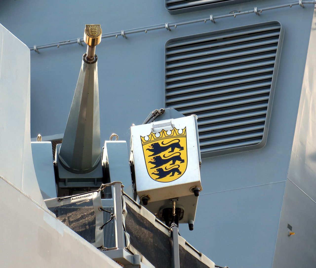 „Da ist das Ding“: Fregatte F222 BADEN-WÜRTTEMBERG – Indienststellung ...